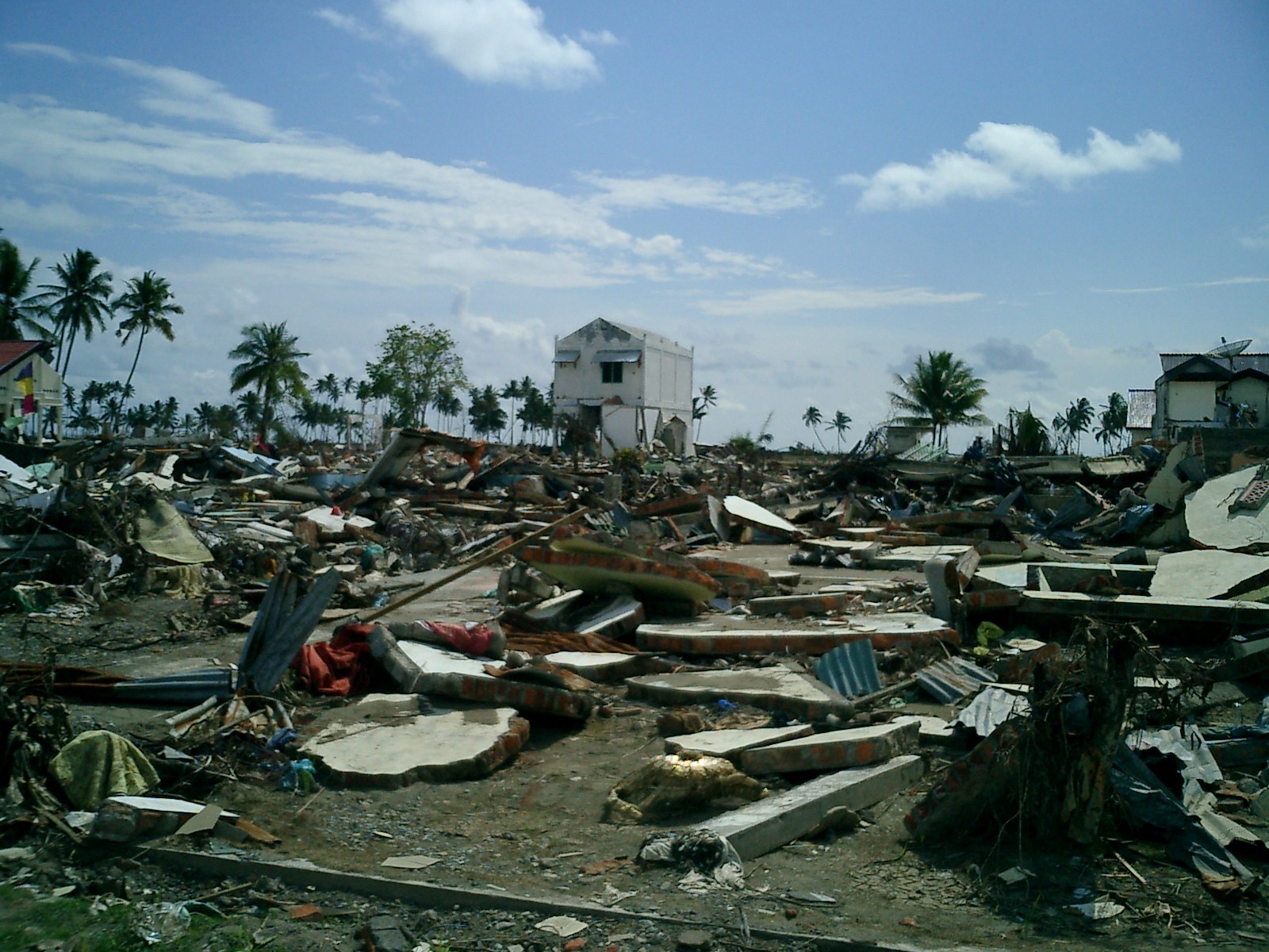 LA TIERRA TIEMBLA | " HUMANIDAD POR UN MUNDO COMPARTIDO"